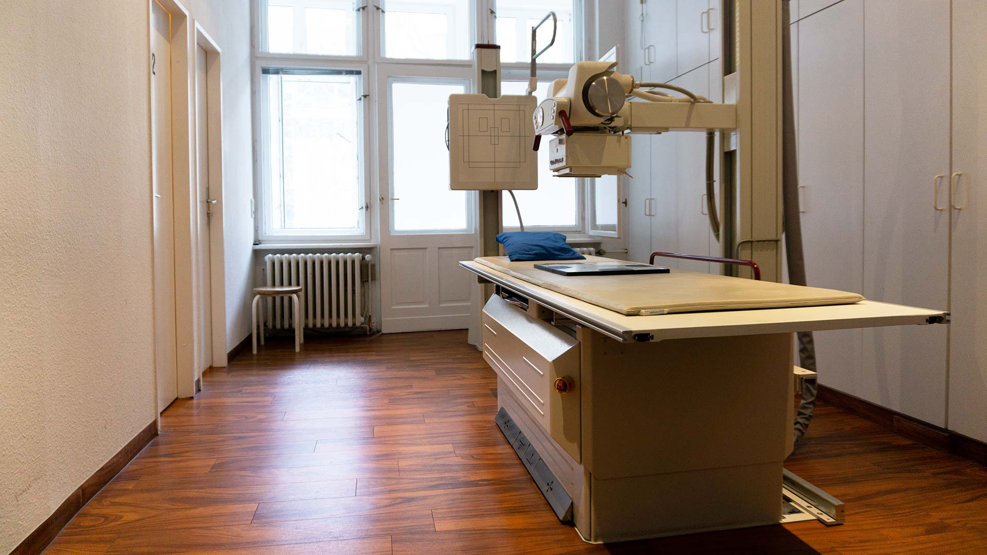 Röntgeninstitut am Rathaus Steglitz - Digitales Röntgen - Röntgen ...